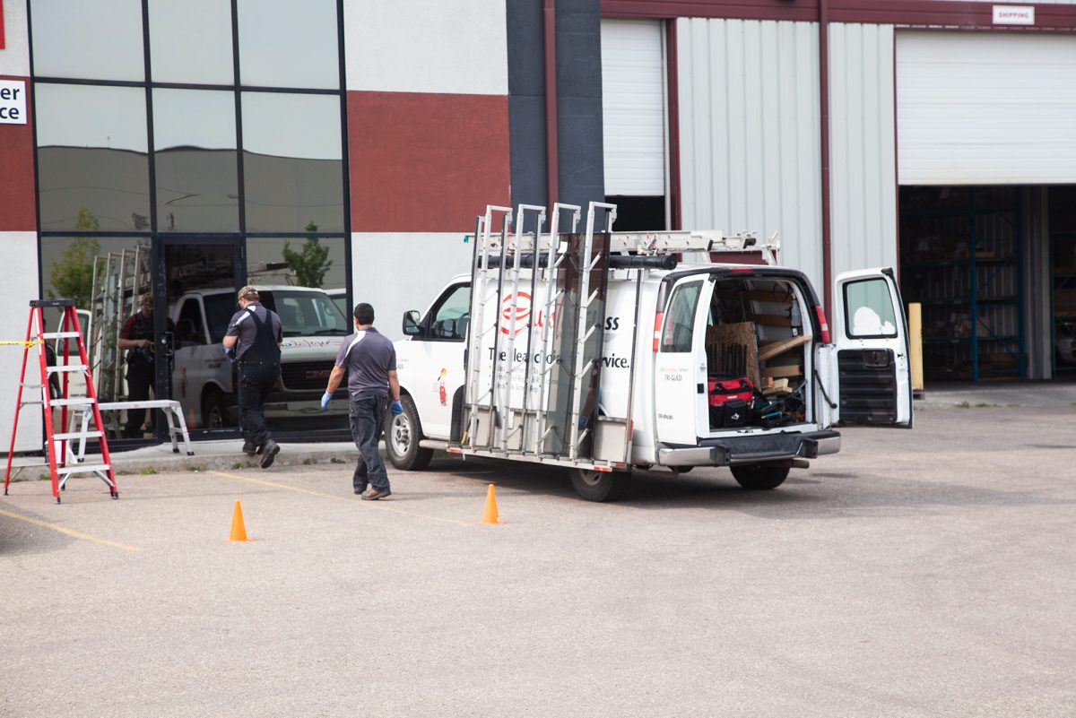 About Us - Crystal Glass