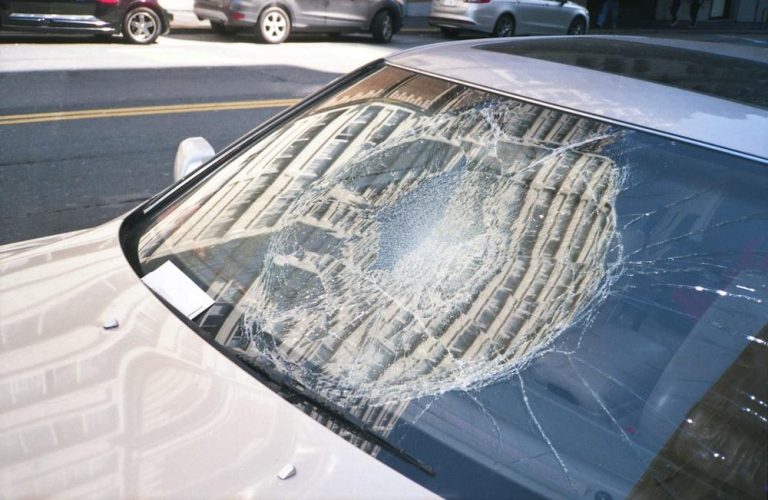 When Do You Need A Windshield Replacement For Your Vehicle? - Crystal Glass